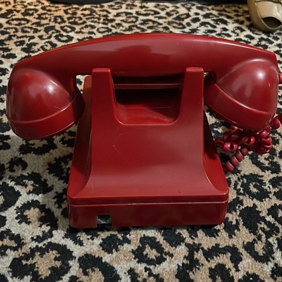 Disney | Other | Disneypixar The Incredibles Phone | Poshmark